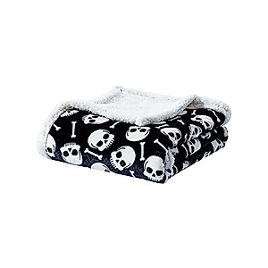 Skull & Bones by Décor&More Black Sherpa Throw - 50" X 60"