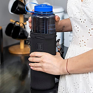 Made Easy Kit Neoprene Water Bottle Carrier Holder with Adjustable Shoulder Strap for Insulating & Carrying Water Container Canteen Flask Available in 5 Sizes (Black, L (32oz / 1.5L))