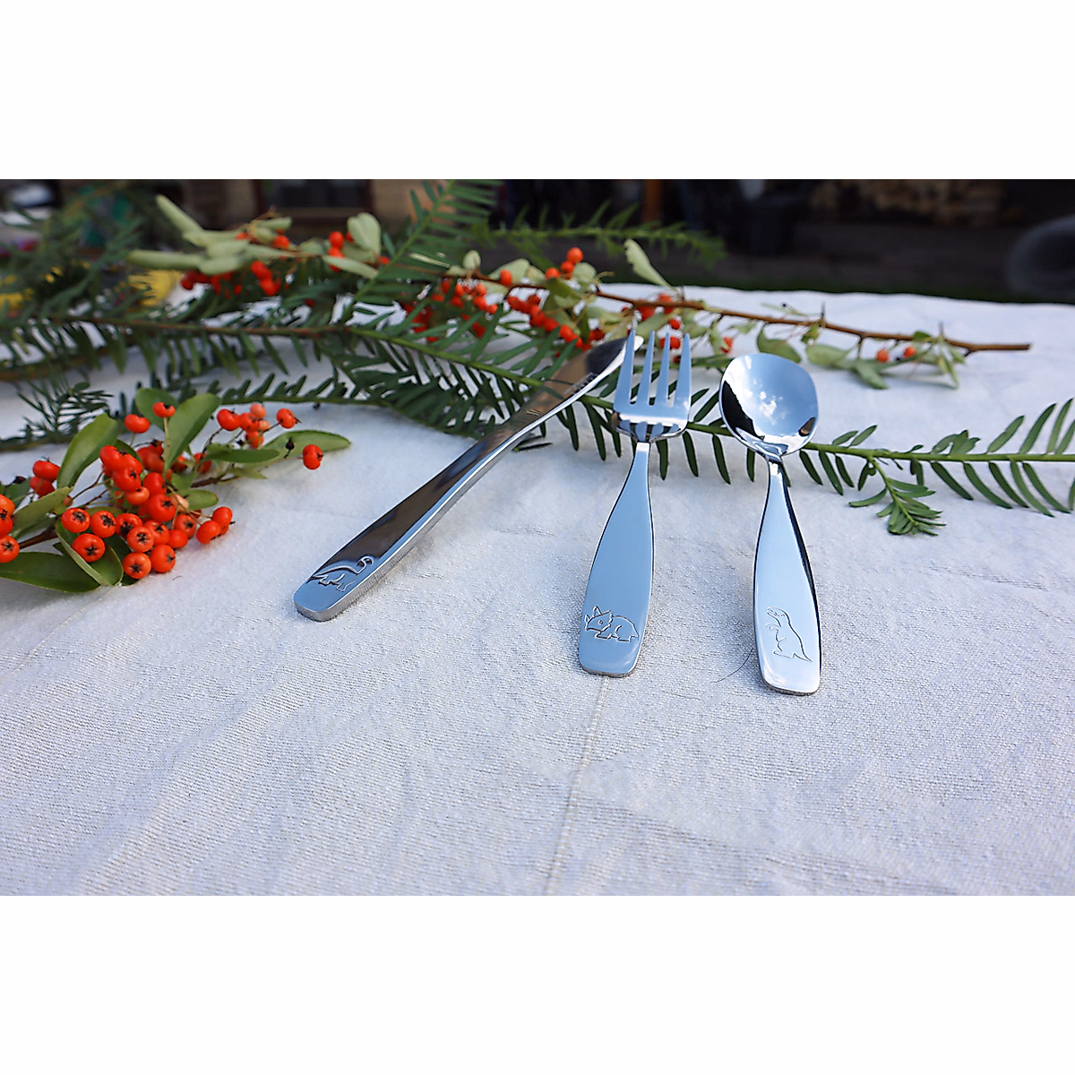 Exzact Kids Flatware 6 Pieces Set - Stainless Steel Silverware 2 x Forks, 2 x Safe Table Knife, 2 x Tablespoons - Child Toddler Utensils - Dinosaurs Engraved