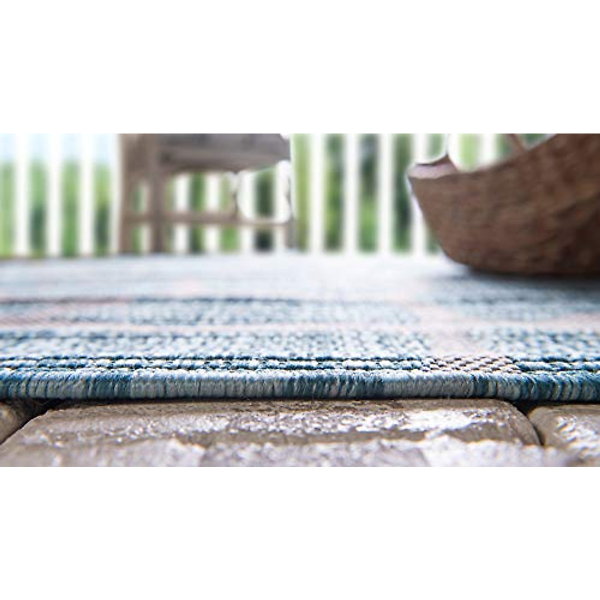 Unique Loom Outdoor Safari Collection Transitional Indoor & Outdoor Wildlife Inspired Animal Print with Giraffe Design Area Rug, 8 ft x 11 ft 4 in, Aqua Blue/Ivory