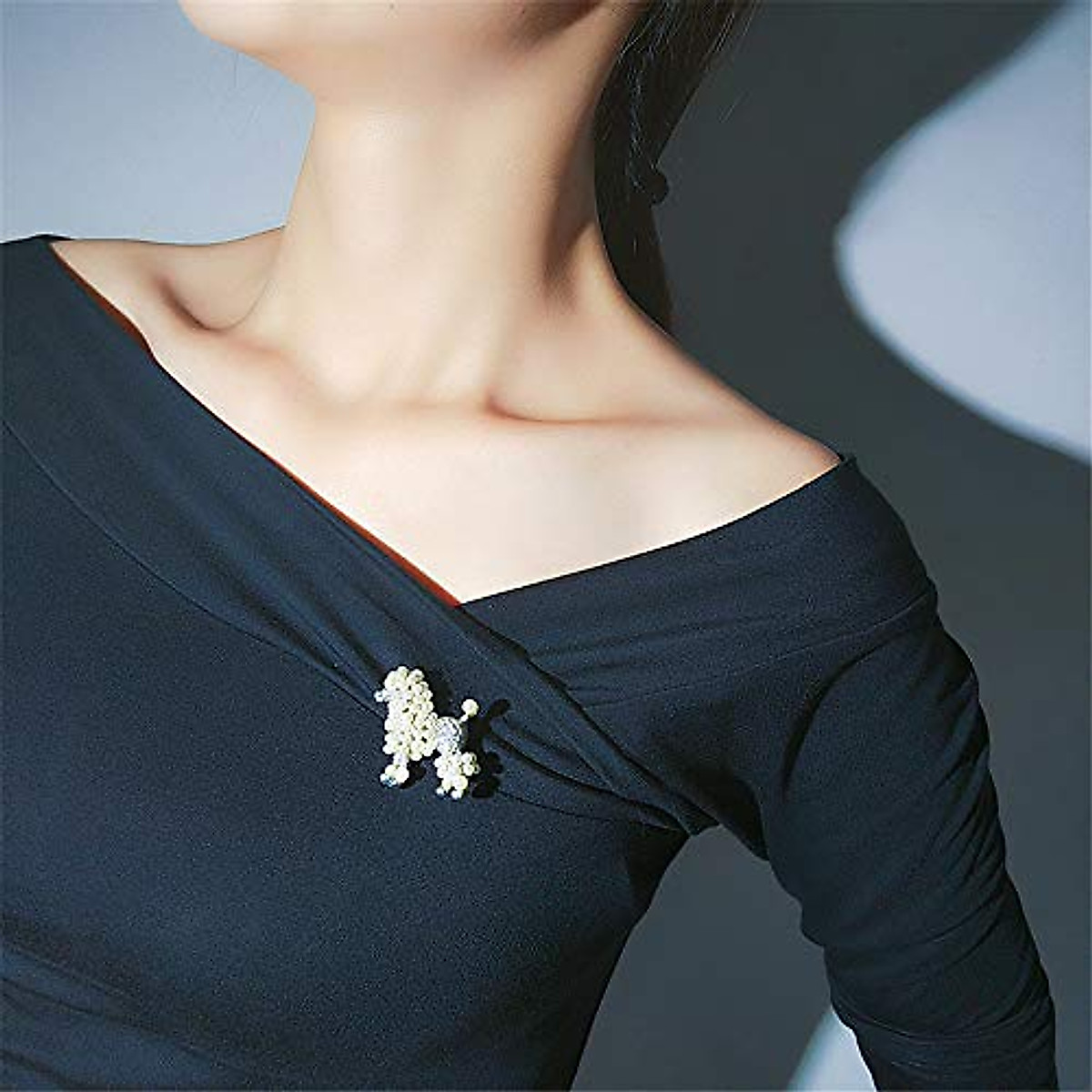 Cute Simulated Pearl Poodle Dog Brooch Pin Rhinestone Animal Lapel Collar Jewelry Accessories (Pearl Dog) X689