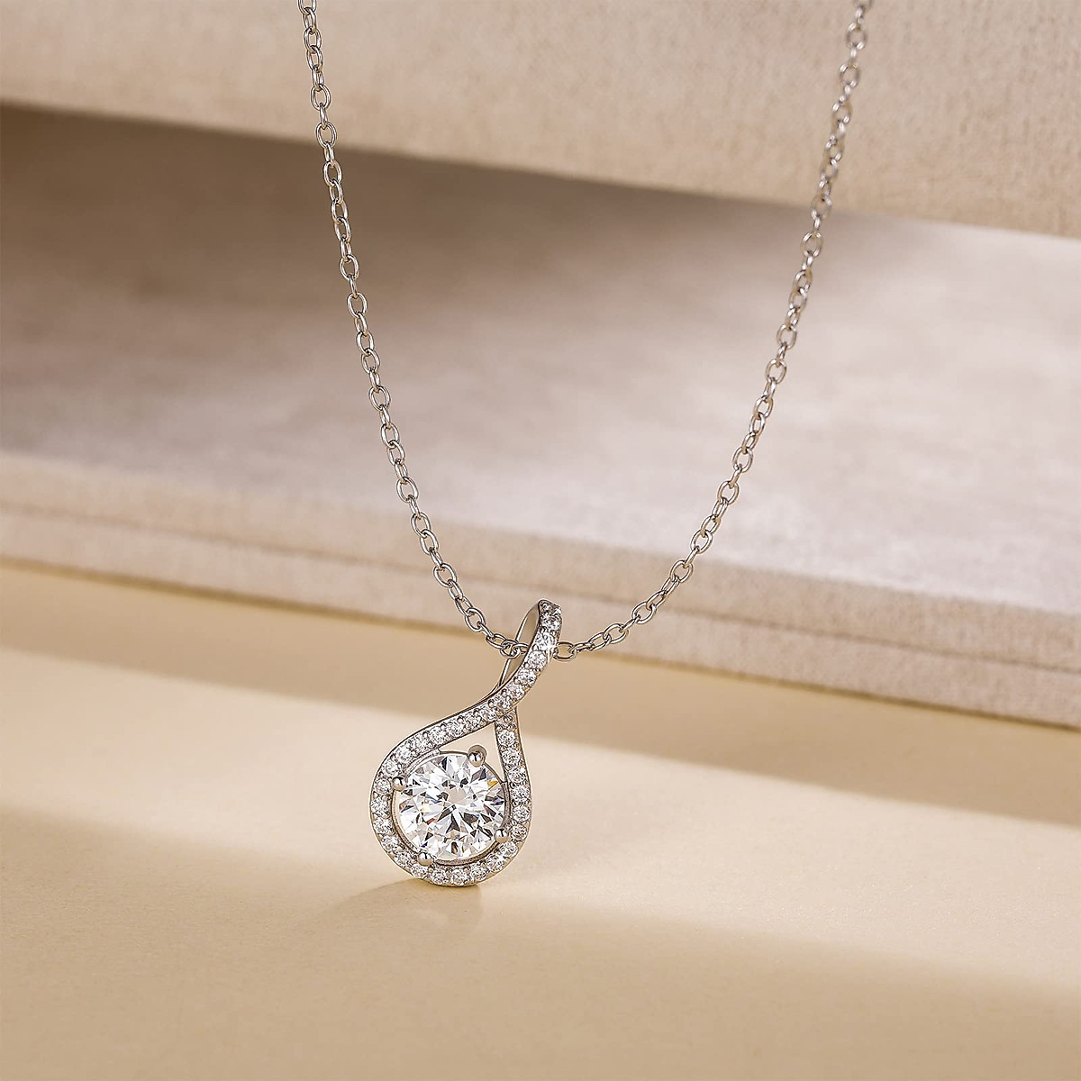 EAMTI 925 Sterling Silver Necklace for Women Cubic Zirconia Round Cut 1.25CT Pendant Necklace Dainty Jewelry Gifts for Women Mother's Day/Birthday/Anniversary Day/Valentine’s Day