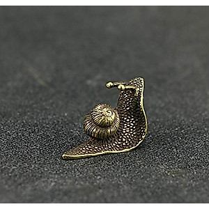 LOTONTJ Brass Statue Miniature Feng Shui Ornament Snail Turns Luck into Your Favor Tea Table Decorative Animal Sculpture Zen Garden Statue Home Office Figurine Attract Good Luck Money