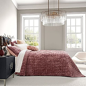 RECYCO Luxury Velvet Quilt Set King Size, Lightweight Velvet Comforter Set, Oversized Bedspread Coverlet Quilted Bedding Set, with 2 Matching Pillow Shams, for All Season, Dusty Mauve Pink