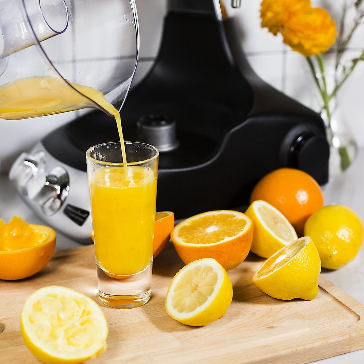 Ankarsrum Original 6230 Stainless Steel 7 Liter Stand Mixer Jubilee Silver