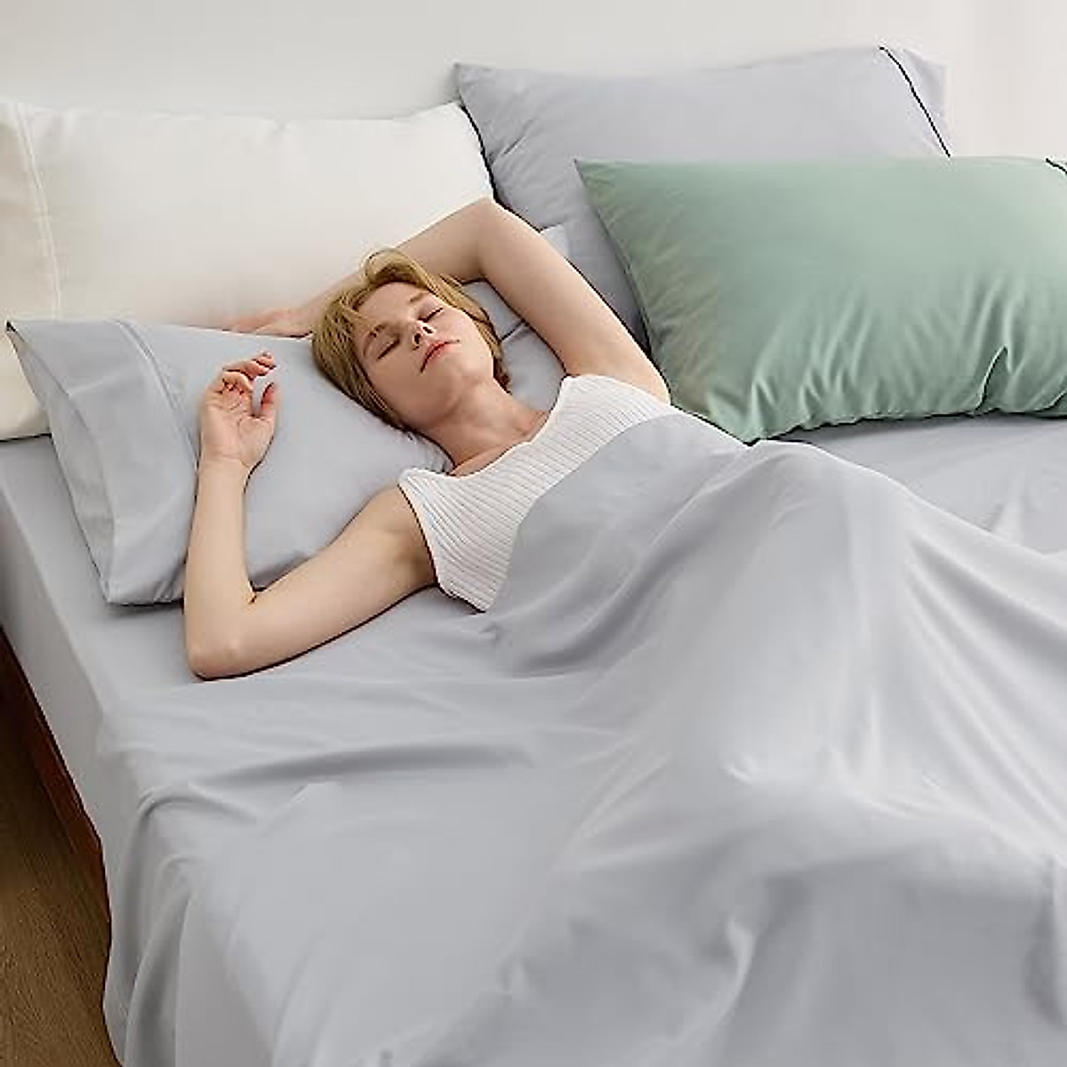 Bedsure Twin Sheets for Kids - Polyester & Rayon Derived from Bamboo Cooling Bed Sheets, Deep Pockets Fits up to 16", Breathable, Wrinkle Free and Soft Twin Sheet & Pillowcase Sets - White