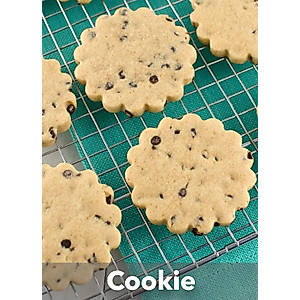 COOKIEQUE 4-Pieces Fluted Round Cookie Cutters, Metal Circle Biscuit Cutters Set, Wave Cookies Cutter with Fluted Edge, Unique Design with Protective Red Top PVC
