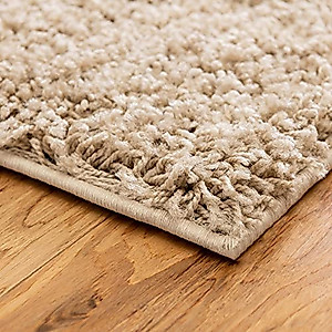 Rugs.com Everyday Shag Rug  –  Taupe Shag Rug Perfect for Bedrooms,Dining Rooms,Living Rooms and More,Beige,7'x10'