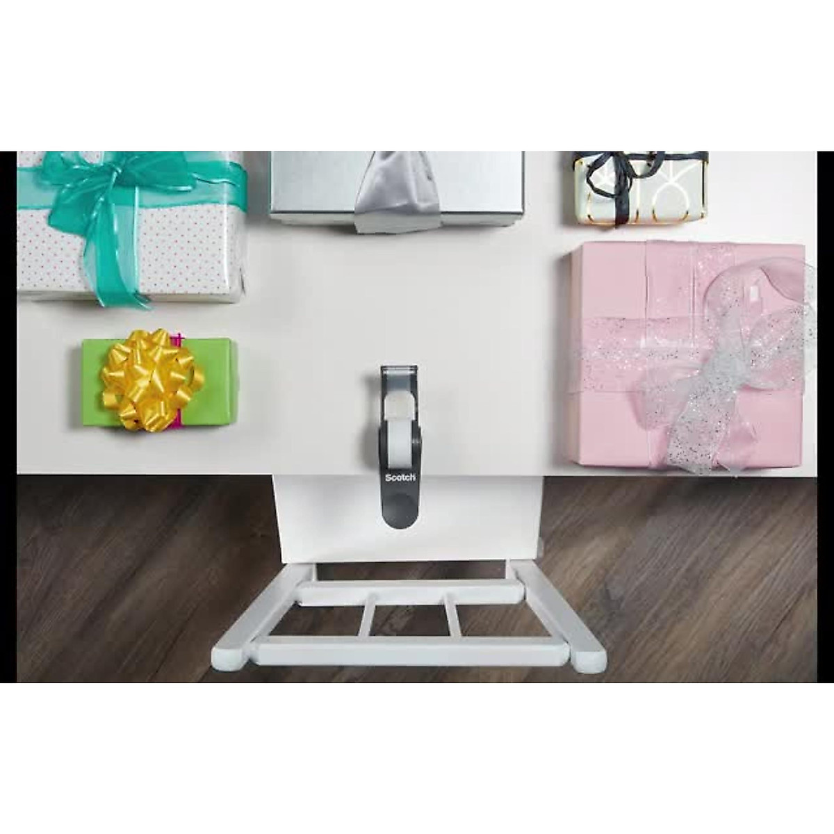 Scotch Desktop Tape Dispenser, Great for Gift Wrapping, 1 Dispenser (C19-CLIP-CCW)