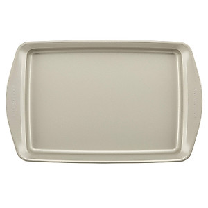 Rachael Ray Nonstick Bakeware Set without Grips includes Nonstick Cookie Sheets / Baking Sheets - 3 Piece, Silver