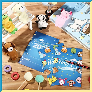 Zhanmai 40 Pcs Kindergarten Graduation Gifts Bulk Animal Finger Puppet Toy with Gift Graduation Card, Preschool Graduation Classroom Exchange Gifts, Graduation Party Favors for Kids