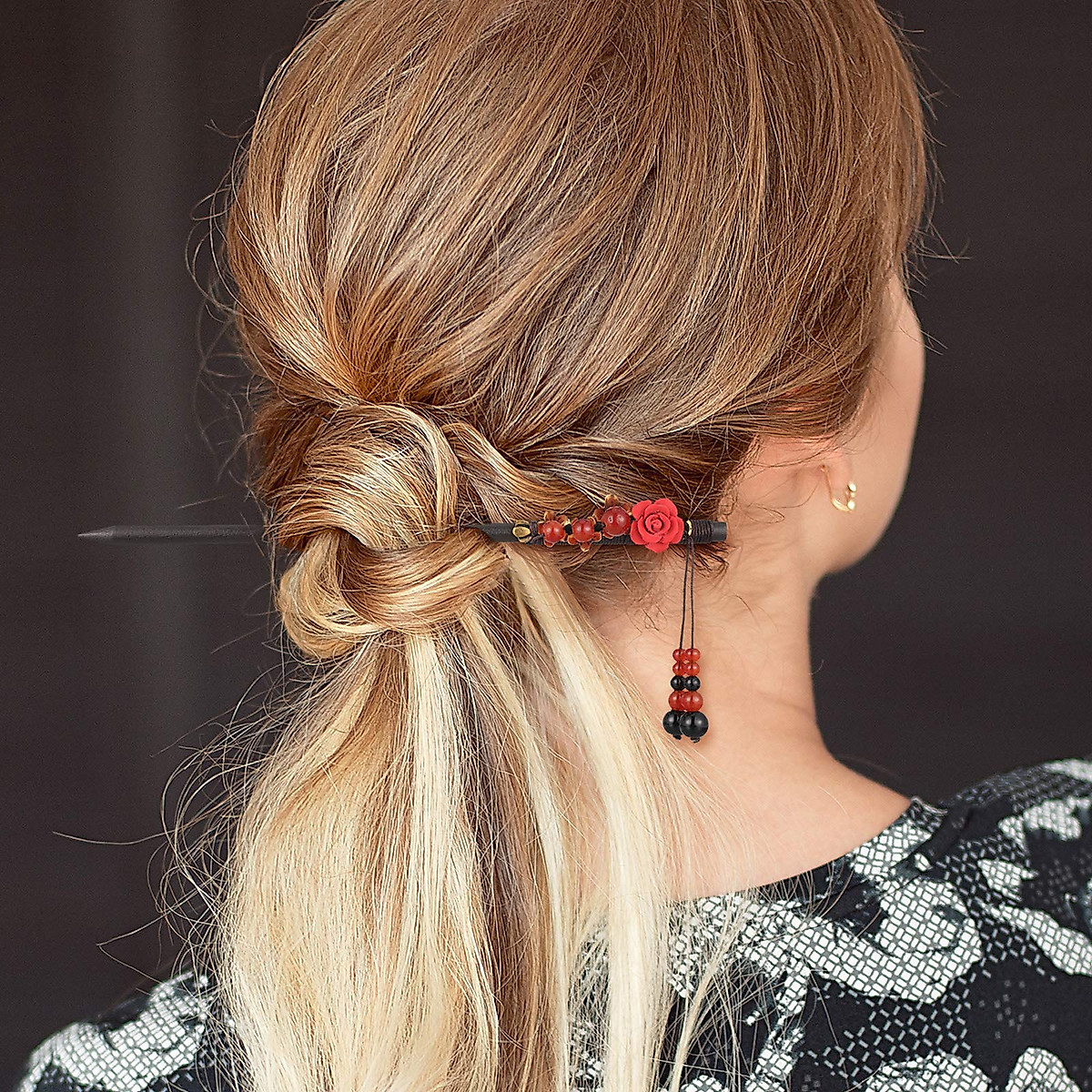 Waydress 4 Pcs Retro Geisha Red Wooden Hairpins Japanese Hair Stick Asian Hair Chopsticks Handmade Flower Tassel Hair Accessories with Tassel for Women Girl Long Hair (Classic Style)