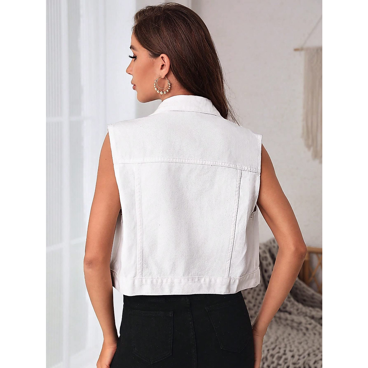 SweatyRocks Women's Sleeveless Button Down Ripped Jean Jacket Flap Pocket Crop Denim Vest Top White S