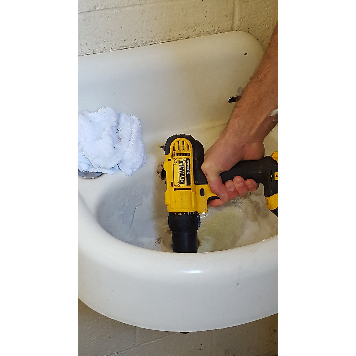 Bring It On Cleaner Water Spot Remover Plus 5 Inch Cleaning Drill Scrub Brush, Cleaning Drill Scrub Brush, Cleaning Brush for Drill, Drill Brush Attachment (16 oz)