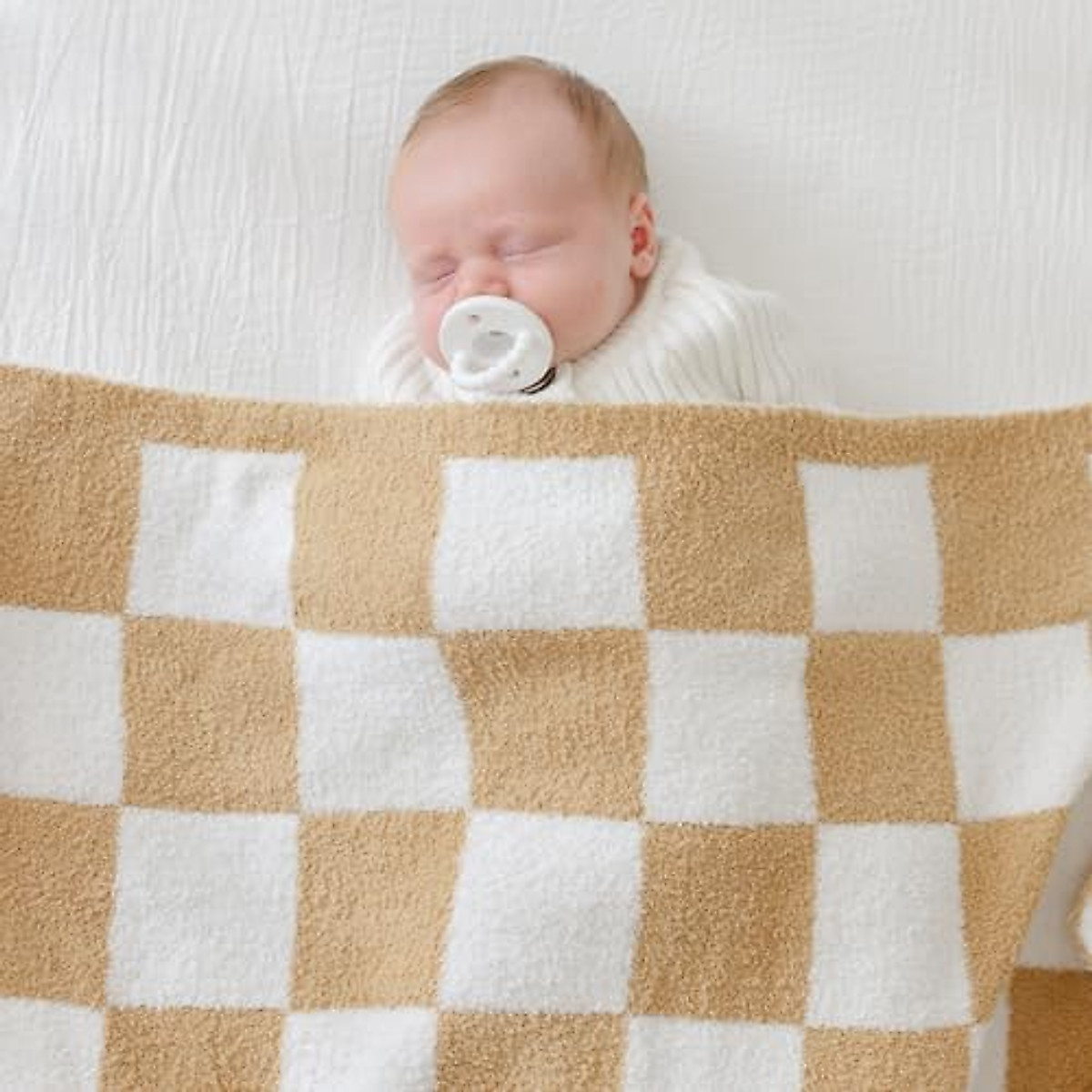 Orelle Checkered Baby Blanket and Socks Set | Brown