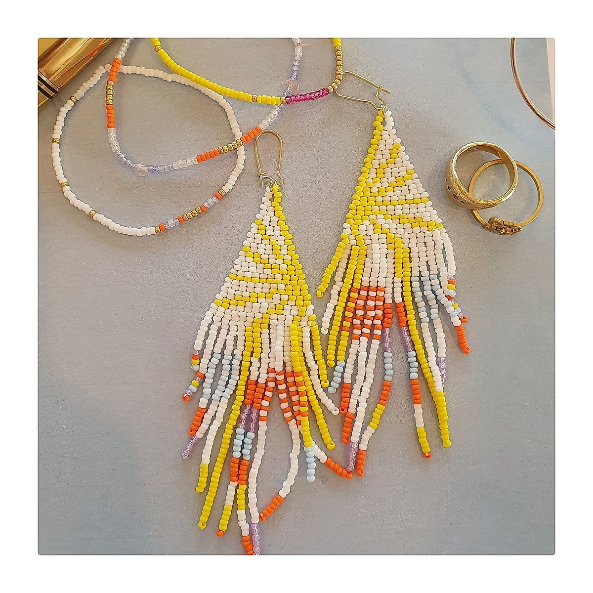 Efivs Arts Glass Seed Beads for Bracelet Making Kit, 24 Colors 6/0 4mm Small Pony Beads Multicolor Beading Beads with Container Box for Jewelry Making - Approx 6000pcs