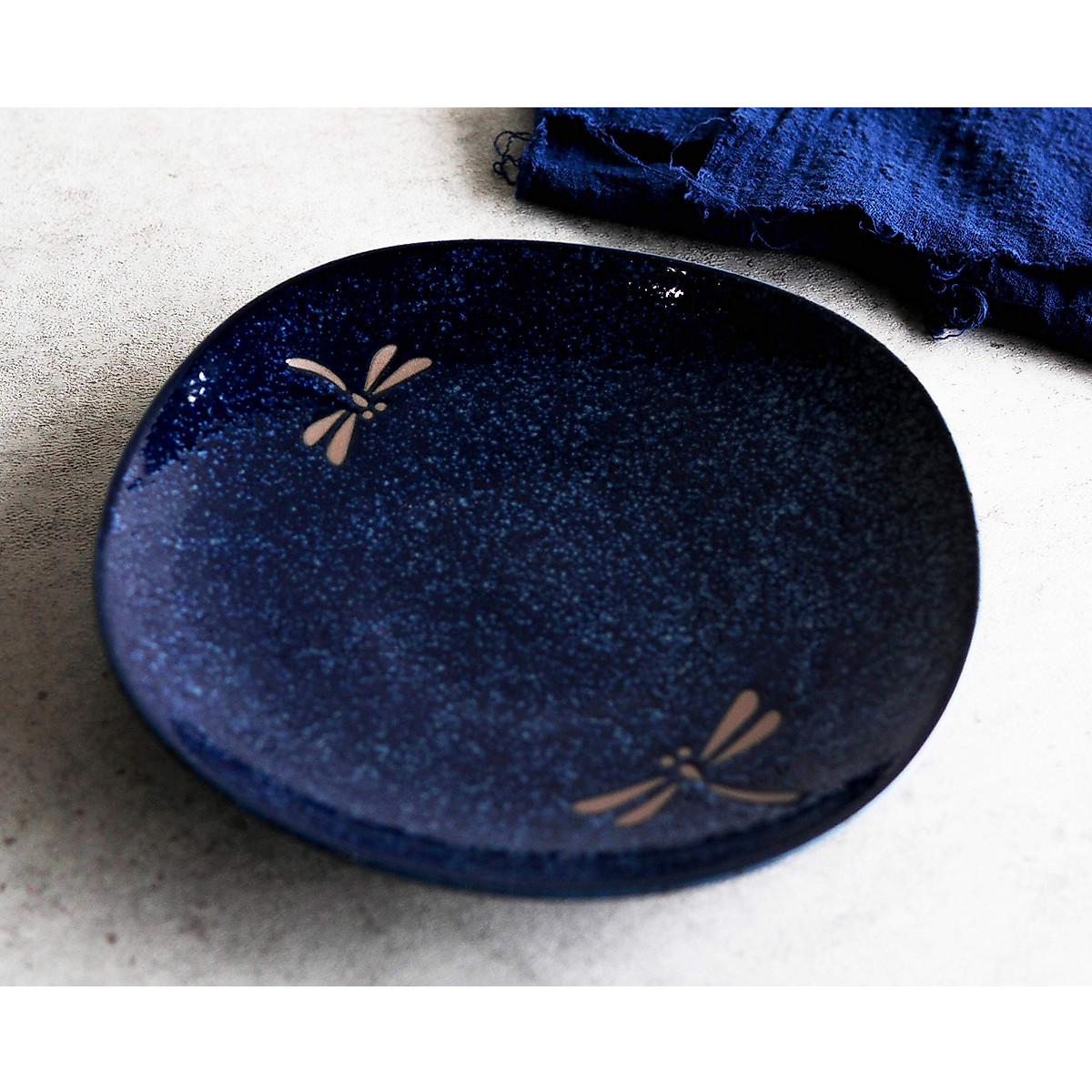 Ebros Made in Japan Pack Of 4 Midnight Blue Tombo Dragonfly Ceramic Porcelain Dinner Plates Dishes For Salads Pasta Noodles Stir Fry Main Course Entrée Dining Dinnerware Serving Platters