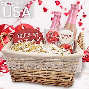 MagicWater Supply Crinkle Cut Paper Shred Filler (4 oz) for Gift Wrapping & Basket Filling - White & Gold