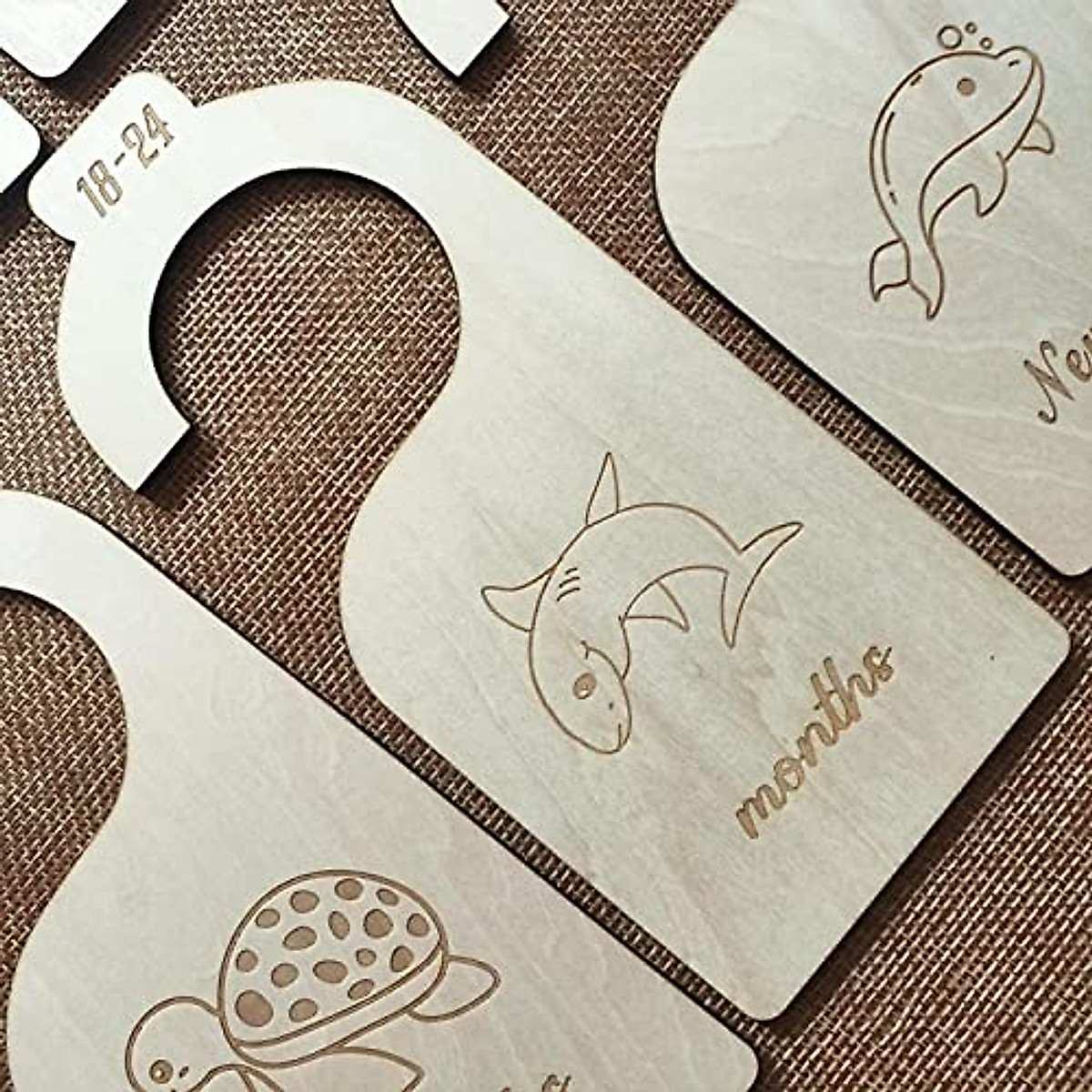 Almencla 7 Pieces Wood Baby Clothes Size Organizers, Baby Closet Size Dividers, from Newborn to 24 Months