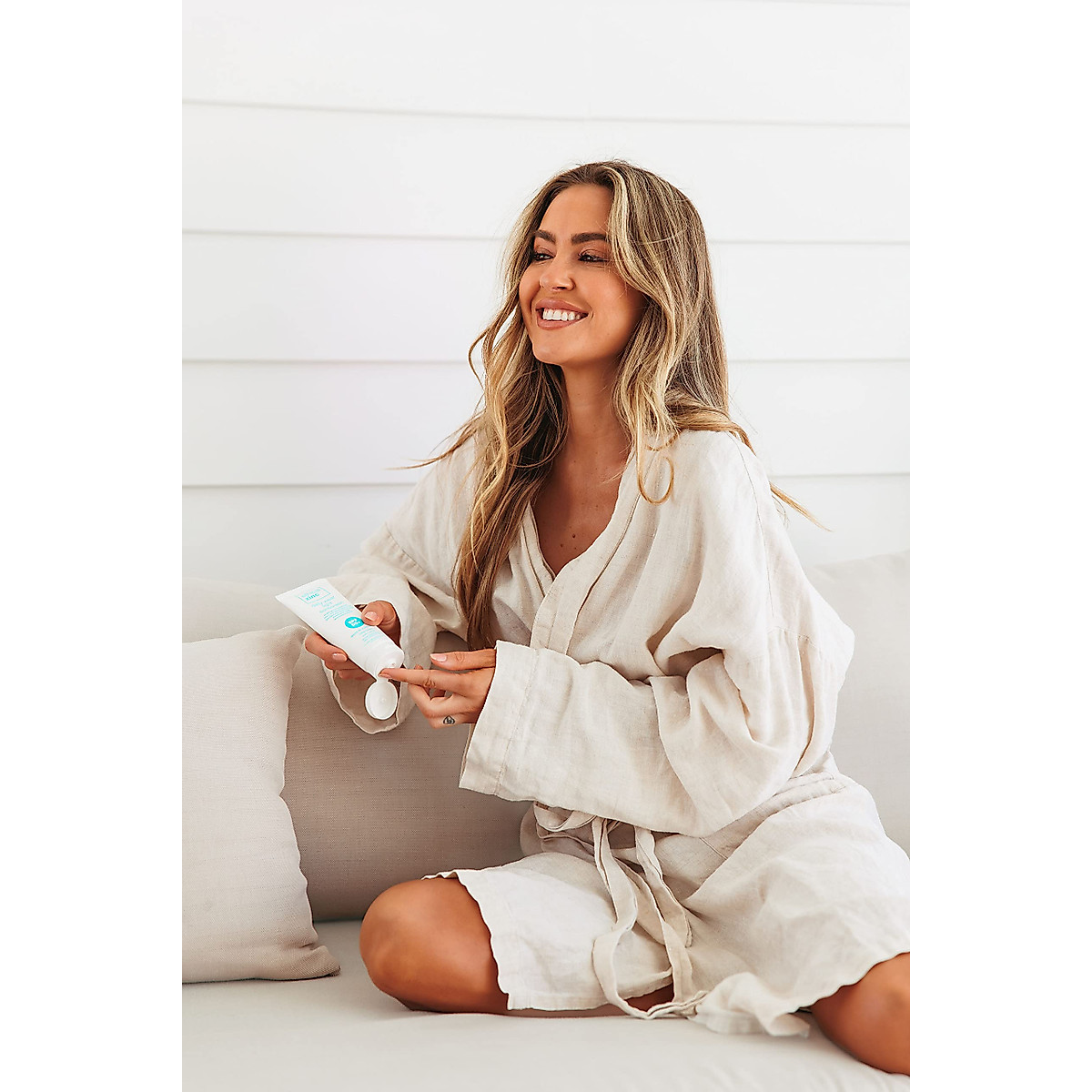 Ethical Zinc Daily Wear Light Mineral Sunscreen Zinc Oxide Physical SPF 50+ Water Resistant Natural, Sensitive Skin, Reef Safe, Made in Australia, Broad Spectrum Protection, Suitable for Kids, Face