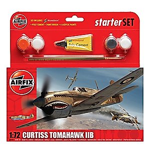 Airfix Curtiss Tomahawk IIB Starter Gift Set (1:72 Scale)