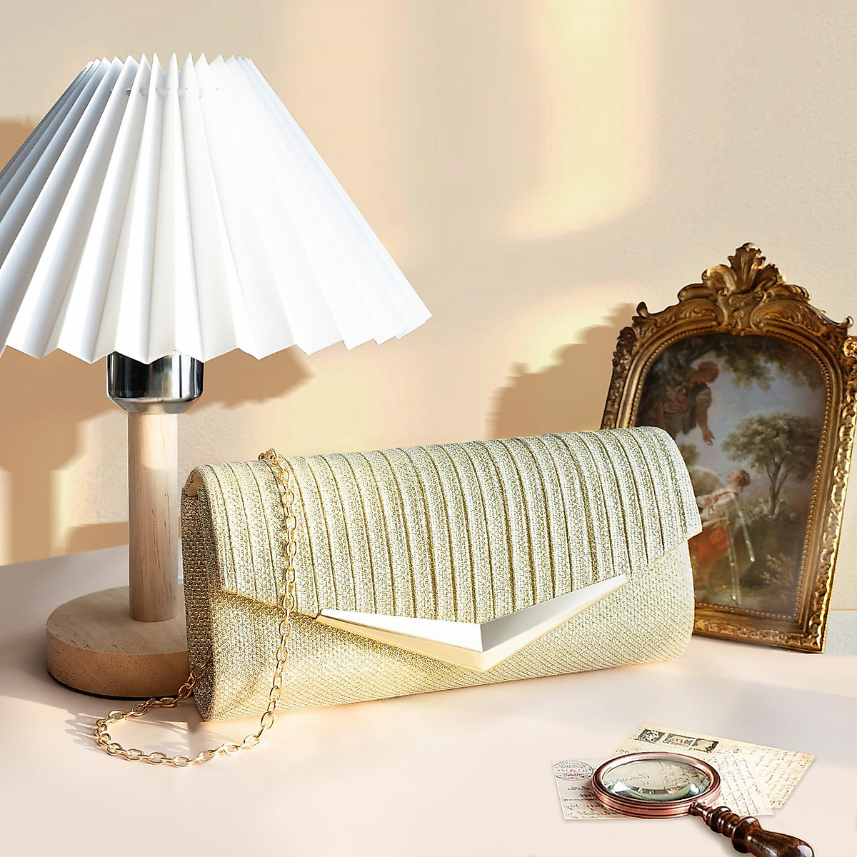 Larcenciel Clutch Purses for Women, Pleated Sequin Envelope Evening Bags w/Chain, Shiny Formal Ladies Shoulder Crossbody Handbags Perfect for Party Prom Weddings Holidays Special Occasions (Gold)