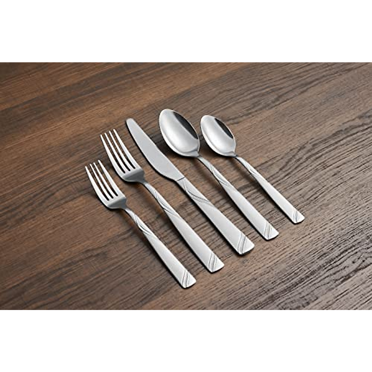 Cambridge Silversmiths Sand 40-Piece Tabitha Pebble w/Chrome Buffet, Service for 8