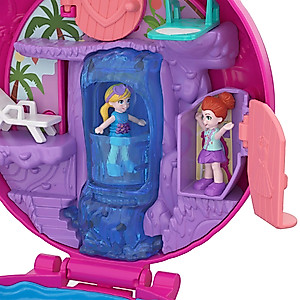 Polly Pocket Compact Playset, Flamingo Floatie with 2 Micro Dolls & Accessories, Travel Toy with Surprise Reveals