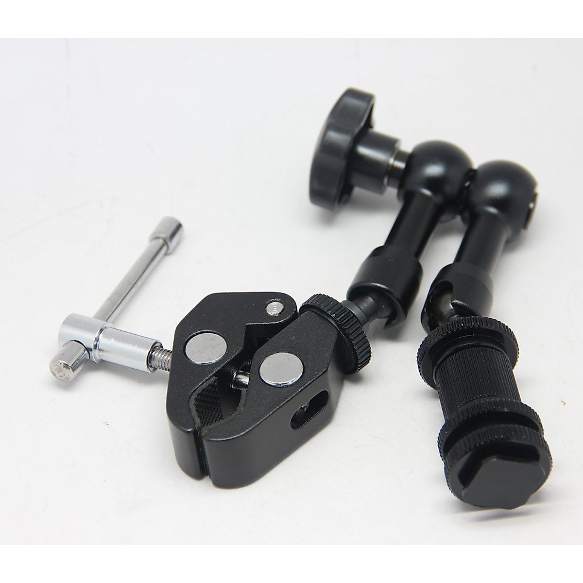 LILLIPUT FA1014/S 10 Inch 16:9 HD-SDI Monitor with HDMI, VGA, AV + 7 inch Magic Arm + V-Mount battery plate