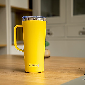 koodee Coffee Mug with Handle- 24 oz Insulated Coffee Travel Mug With Handle-Stainless Steel Vacuum Camping Mug Coffee Tumbler（Wine Red）