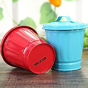 Yirepny Desktop Trash Can, Mini Wastebasket Trash Can with Lid, Bucket Shape Stainless Waste Bin, Garbage Trash Bin, Small Trash Can, Waste Basket, Recycle Can for Bathrooms, Kitchens, Offices Silver