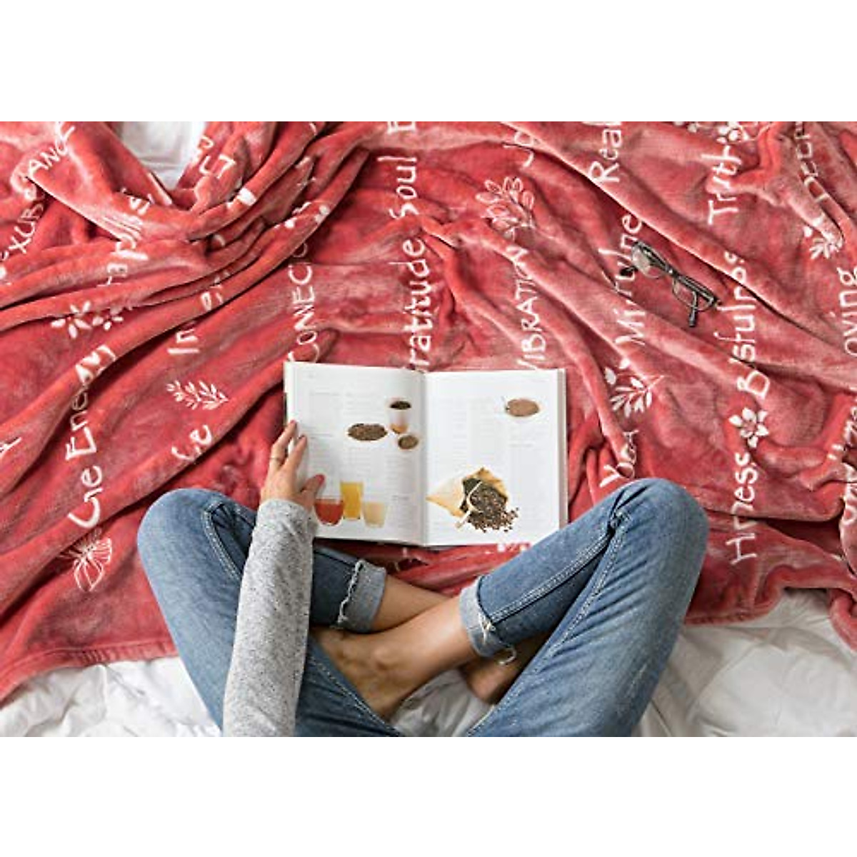 Chanasya Yoga Happiness Blissfulness Message Based Gift Throw Blanket - Super Soft Cozy Comfort Tranquility Personnel Loving Caring Positivity Gift Blanket for Women Best Friend Birthday - Rosetan