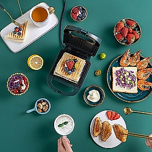 Qiopertar Sandwich Machine, Breakfast Machine, Household Internet Light Food Sandwich Machine, Heated, Bread Frying And Baking Machine