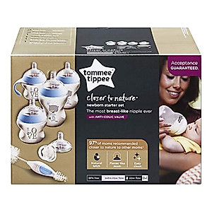 Tommee Tippee Closer to Nature Newborn Baby Bottle Starter Set | Breast-Like Nipple, Anti-Colic Valve - Blue, Boy