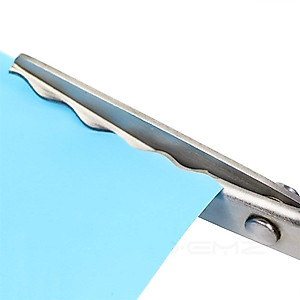 Dressmaking Sewing Craft Scissors, Professional Stainless Steel Pinking Shears Comfort Grip, Serrated & Scalloped Blades Cut Tailor Decorative Tool - Fabrics Leather Paper Craft (Scalloped 18mm)