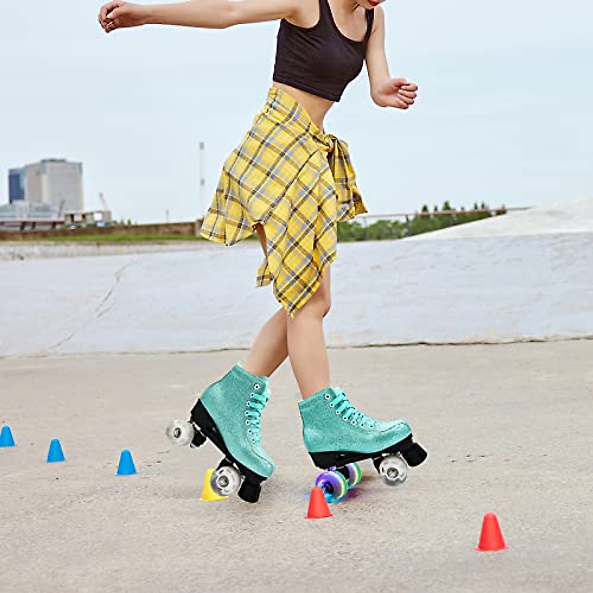 PERZCARE Roller Skate Shoes for Women/Girls,Retro 4 Wheels Quad PU Leather High-top Skates,Men/Boys Indoor Outdoor Shiny Roller Skates for Youth/Adult Unisex