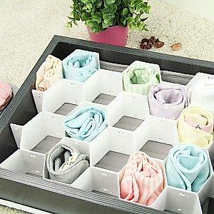 Foraineam 3 Pack Honeycomb Drawer Organizer Plastic Partition Cabinet Clapboard Storage Boxes Closet Organizer Drawer Dividers