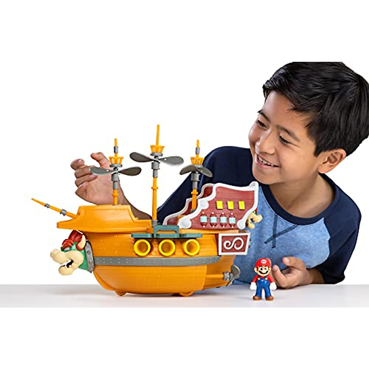 Super Mario Deluxe Bowser's Air Ship Playset with Mario Action Figure – Authentic in-Game Sounds & Spinning Propellers