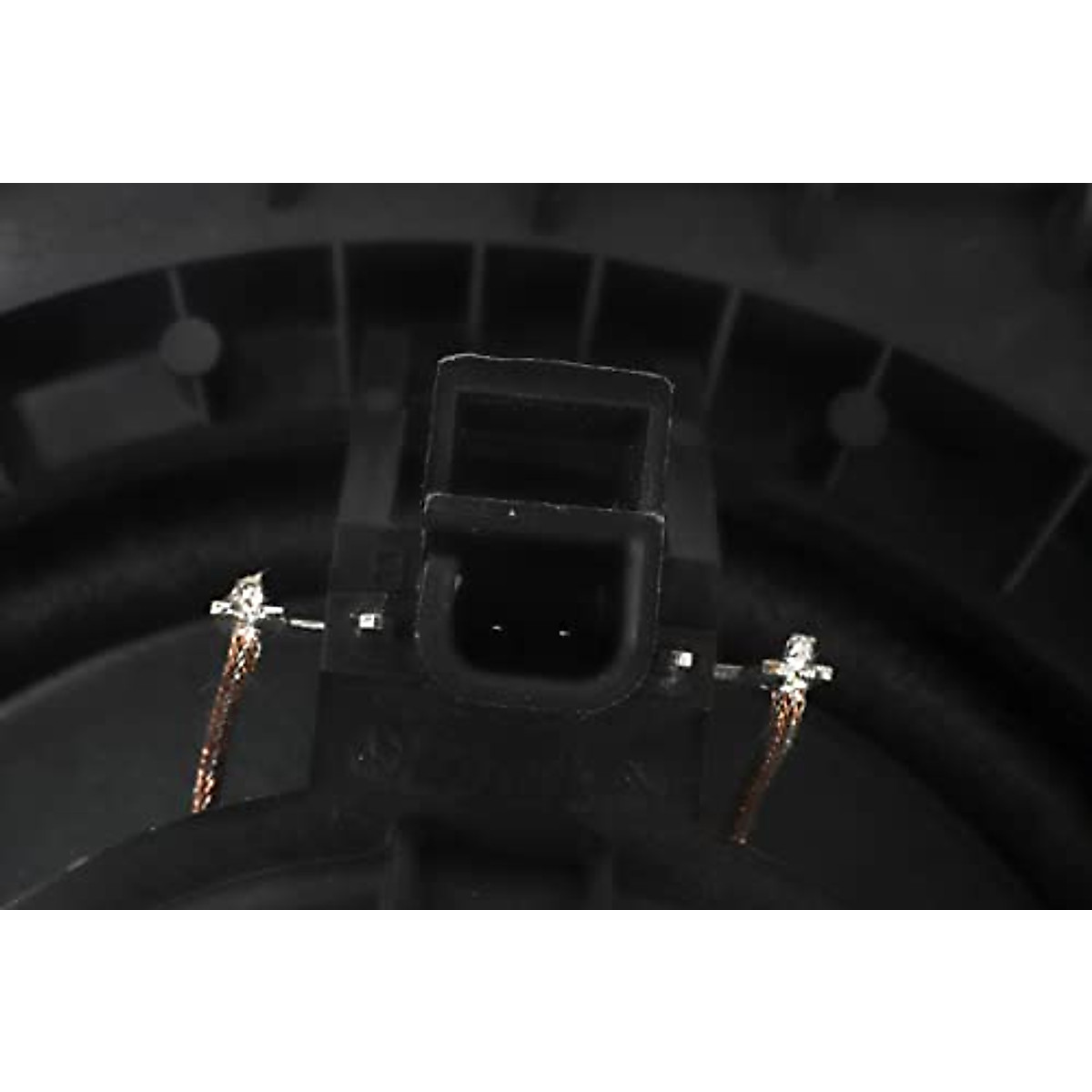 GM Genuine Parts 25906039 Rear Side Door Speaker , Black