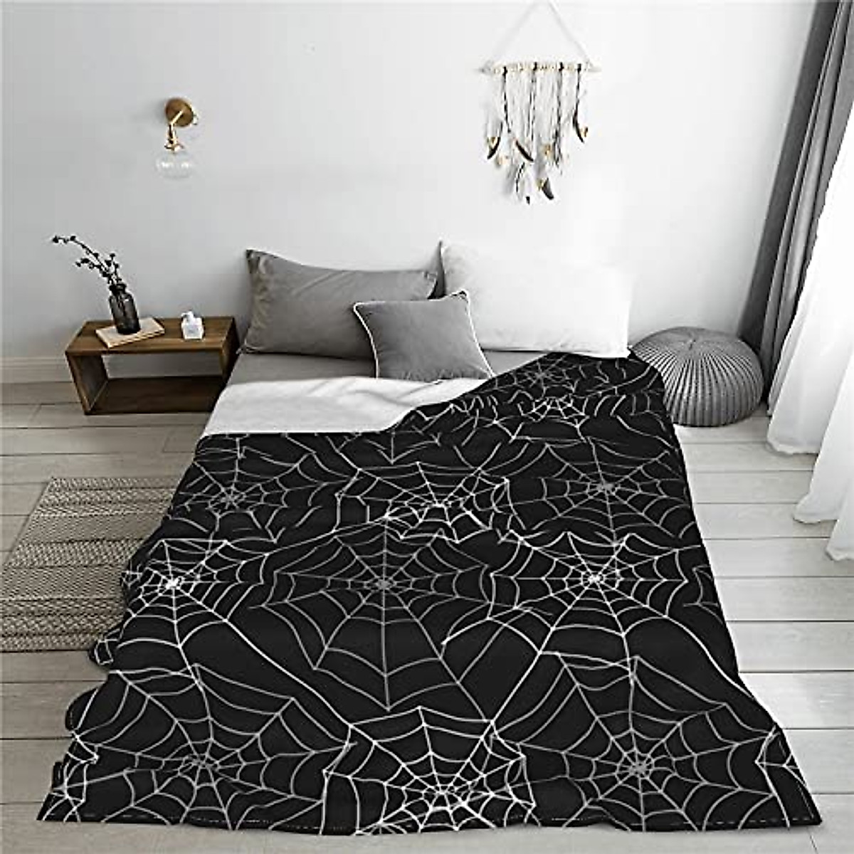 Annalice Spider Cobweb Spiderweb Halloween Goth Pattern Flannel Fleece Blanket Ultra-Soft Fluffy Warm Throw Blanket for Couch Bed All Seasons Suitable for Women, Men 50*40inch