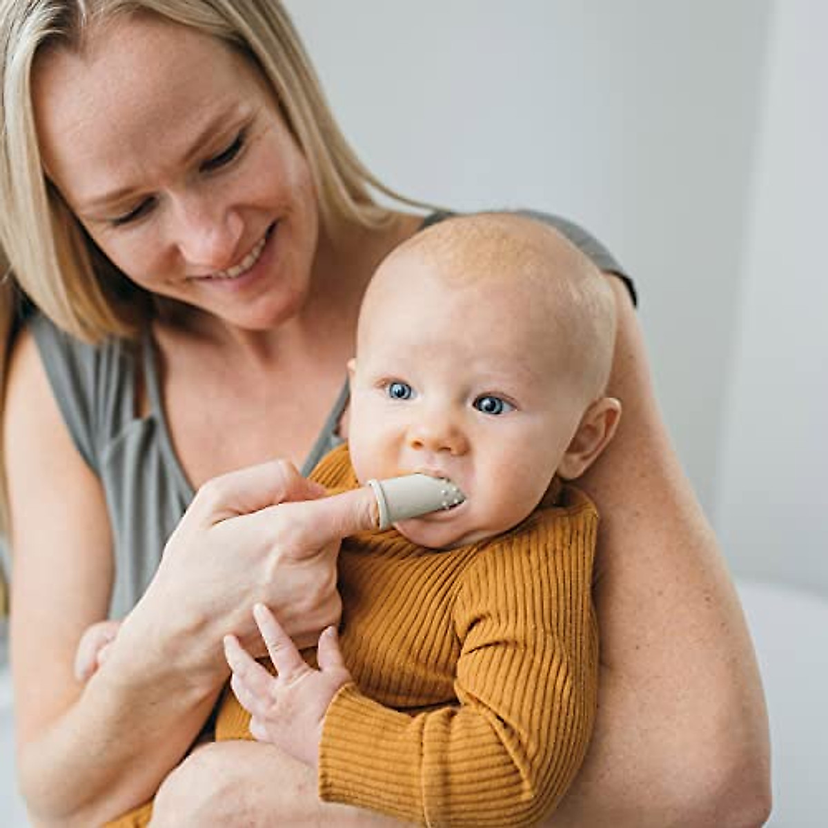 Dr. Brown's Silicone Finger Toothbrush for Baby with Travel-Storage Case, 3m+, Gray and Light Green, 2-Pack