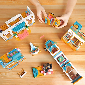 T TLDUEWF Friends Heartlake City Grand Hotel Building Kit, Girls House Building Blocks Toy Gift for Kids Girls Aged 6-12 (1639 Pieces)