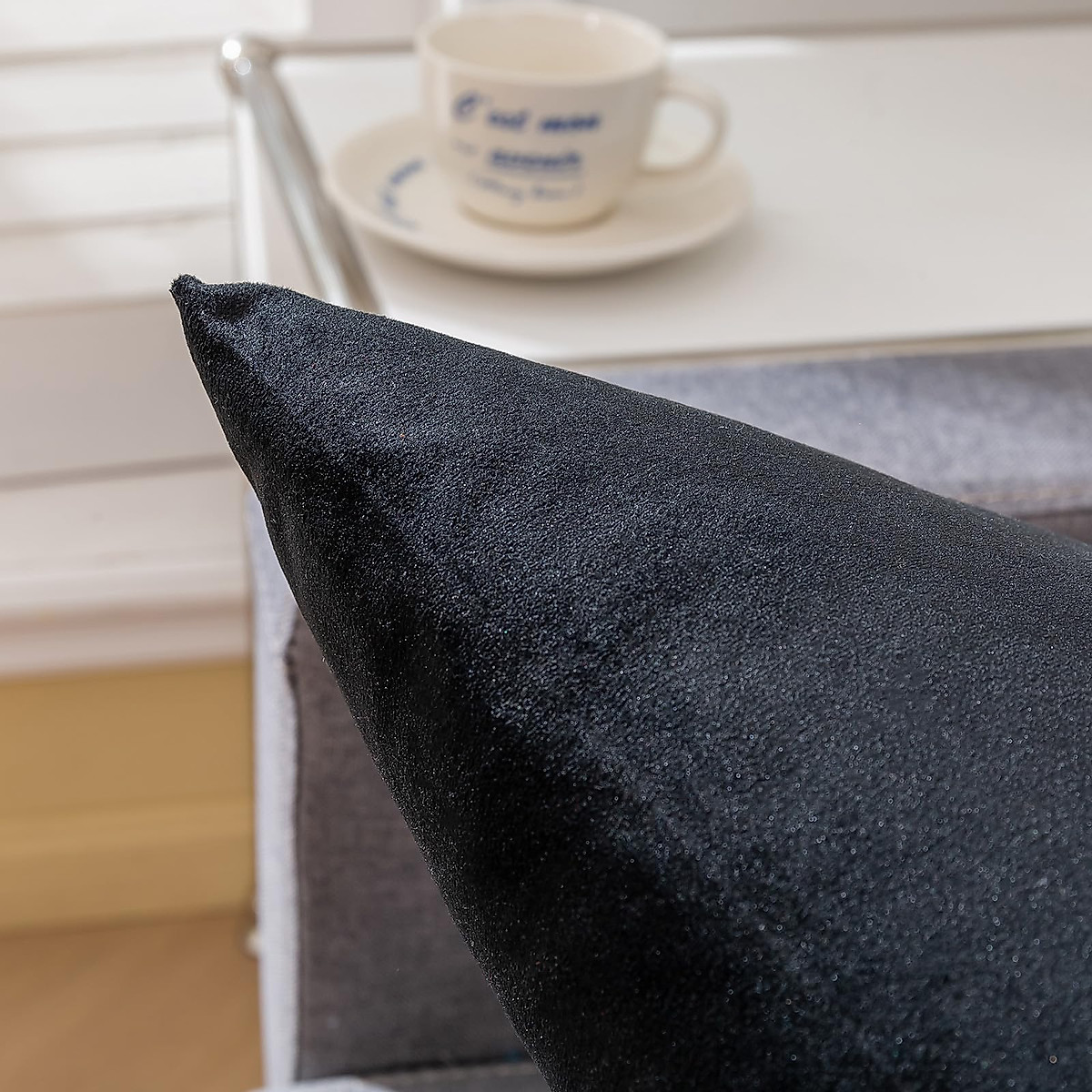 RainRoad Black Throw Pillows Covers Set of 2 Soft Velvet Decorative Pillow Covers 18x18 Inch for Couch Bed (Black, 18" x 18"(Pack of 2))