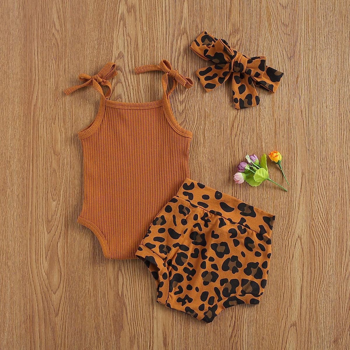 Kuriozud Newborn Infant Baby Girl 2 Piece Summer Outfits Tank Bodysuit Top + Ruffle Bloomer Shorts Set Clothes (Leopard Brown, 3-6 Months)