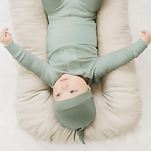 Konssy 8 Pack Baby Newborn Hats Set Knot Beanie Hats Soft for Infant Baby Girls Boys Caps 0-6 Months