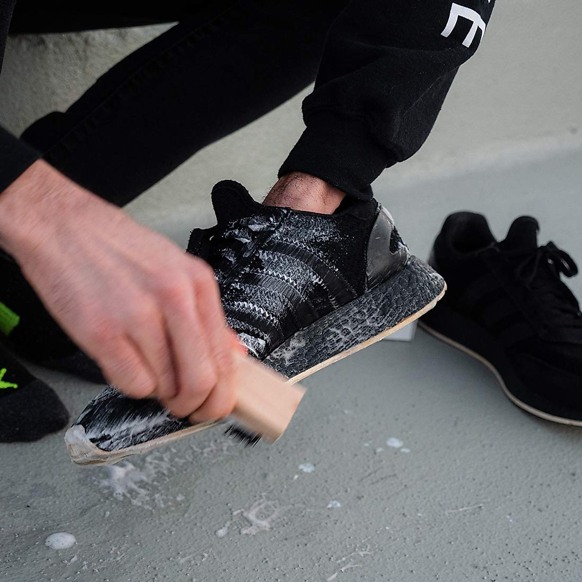 Shoe MGK Starter Shoe Cleaner Kit XL - Shoe Cleaner & Conditioner for All Shoes, Premium Shoe Brush