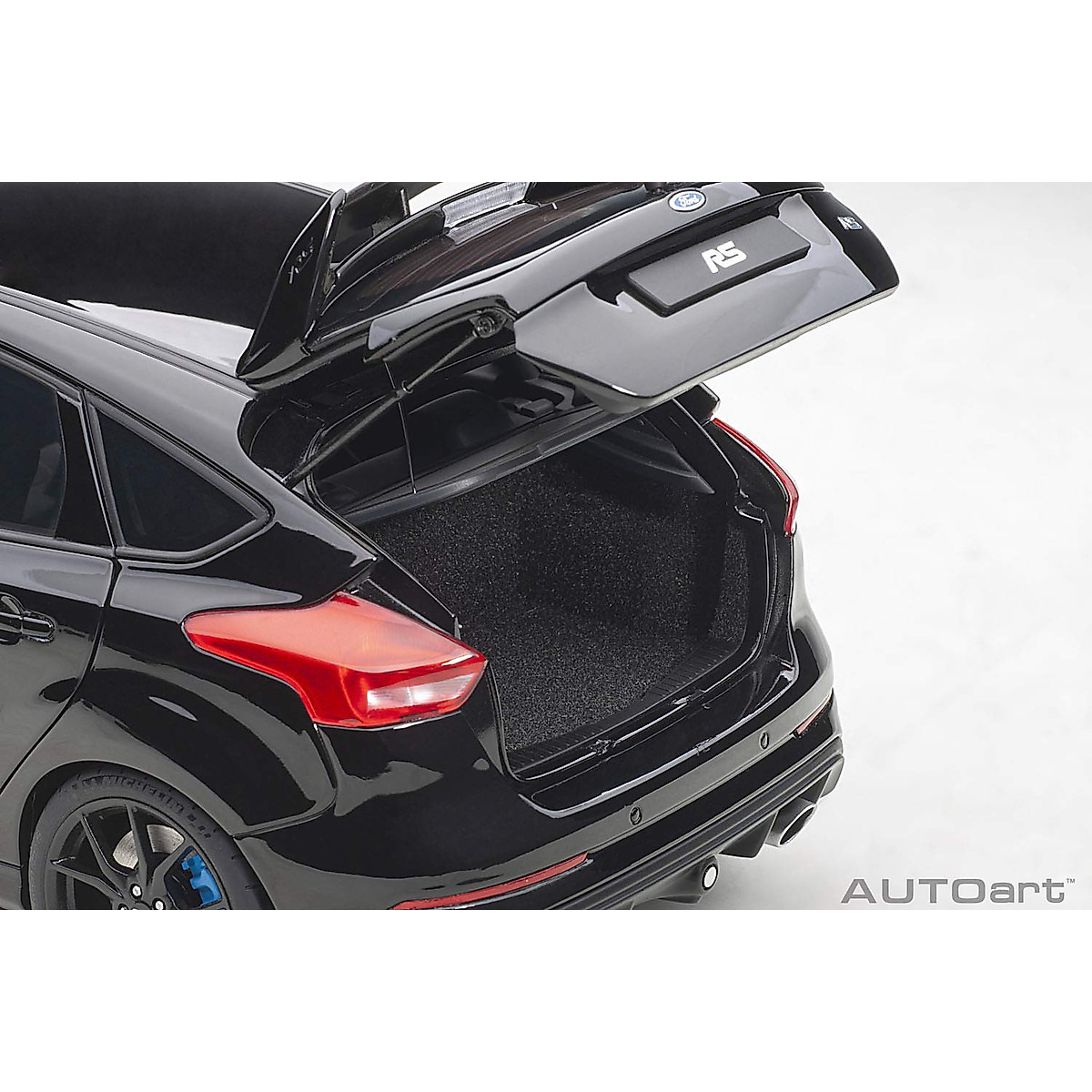 Autoart 2016 Ford Focus RS Shadow Black 1/18 Model Car