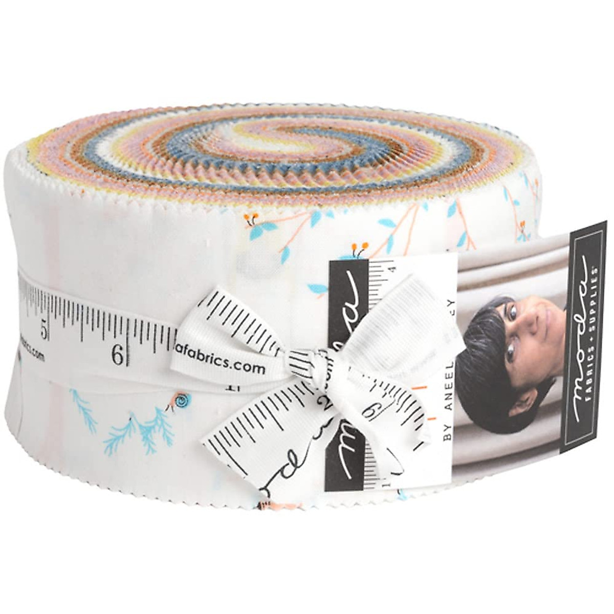 Aneela Hoey Pips Jelly Roll 40 2.5-inch Strips Moda Fabrics 24590JR