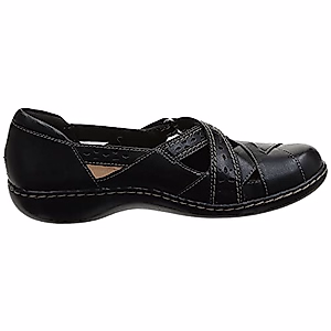 Clarks womens Ashland Spin Q Slip On Loafer, Black, 8 Wide US