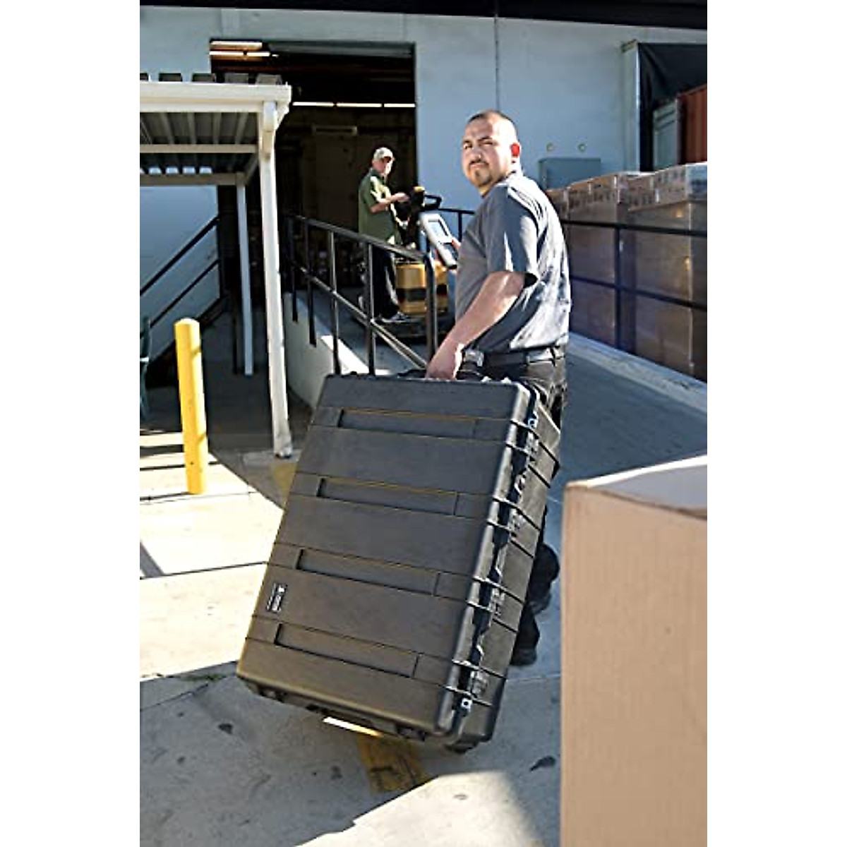 Pelican 1730 Transport Case With Foam (Black)